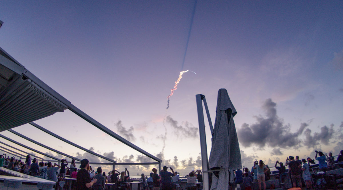 The Space Bar Gallery | Rooftop Bar and Restaurant